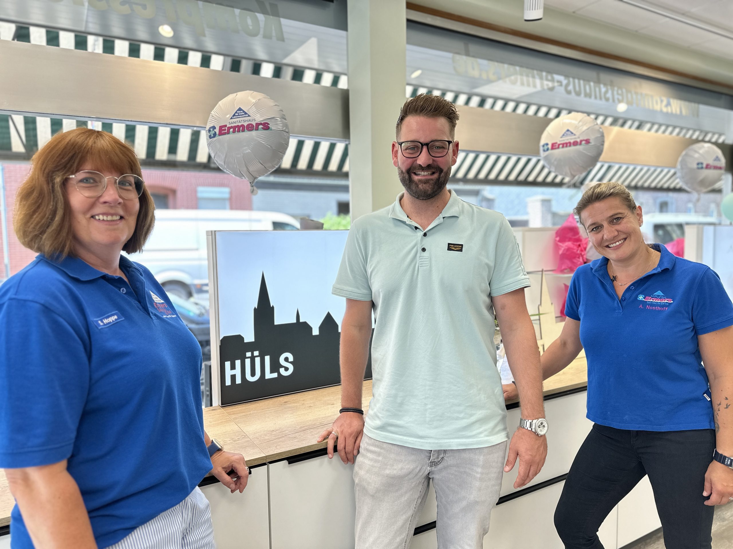 Die Hülser Filiale vom Sanitätshaus Ermers erstrahlt im neuen Glanz ...